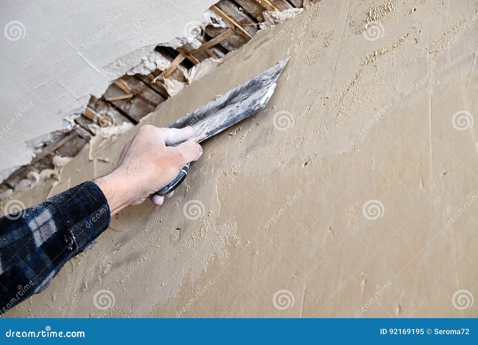 Plaster Walls in the Apartment Stock Image - Image of worker, party ...