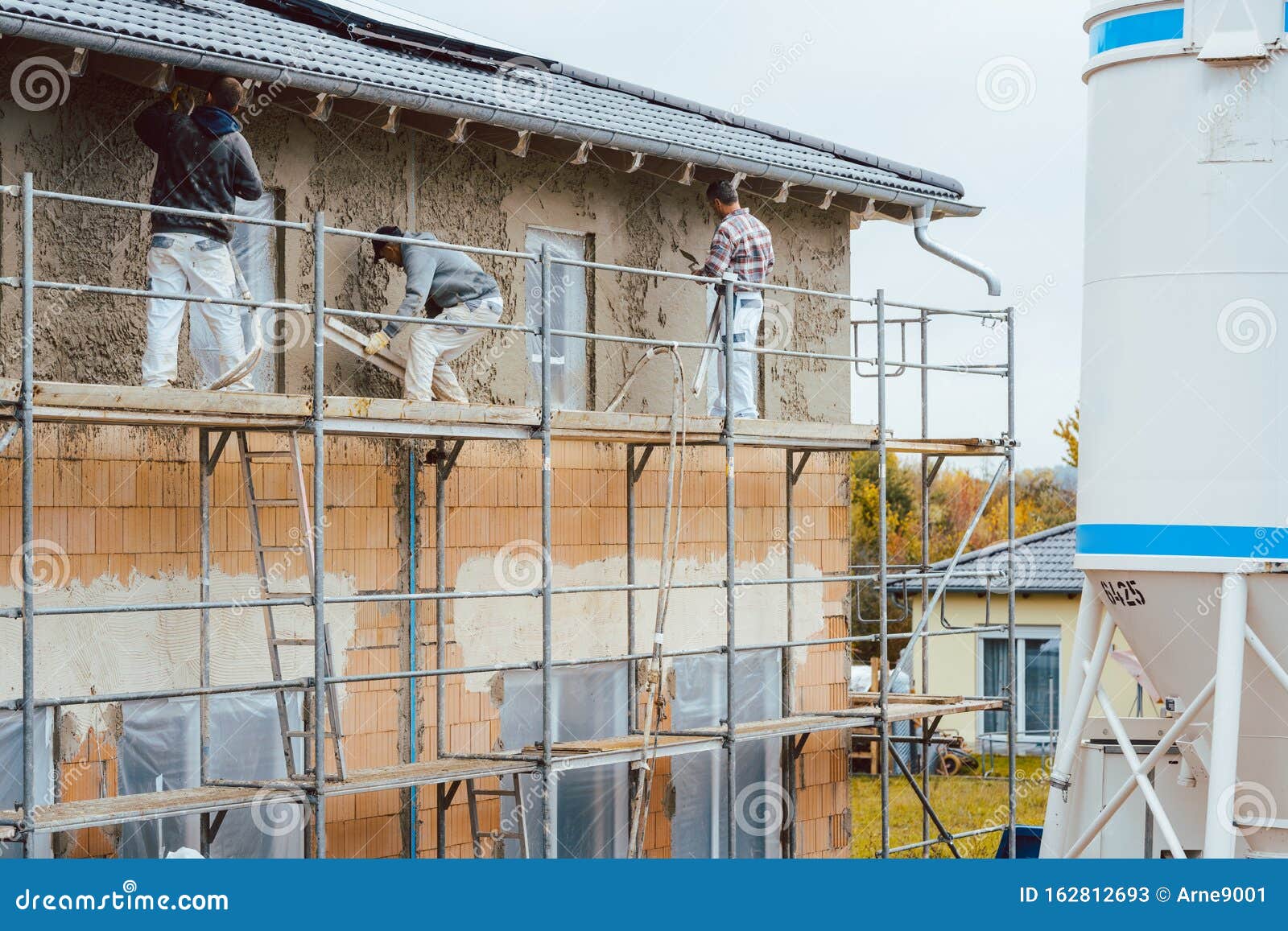 Plaster Worker Use Hammer Hit Nail Iron Extract White Pillar Structure ...