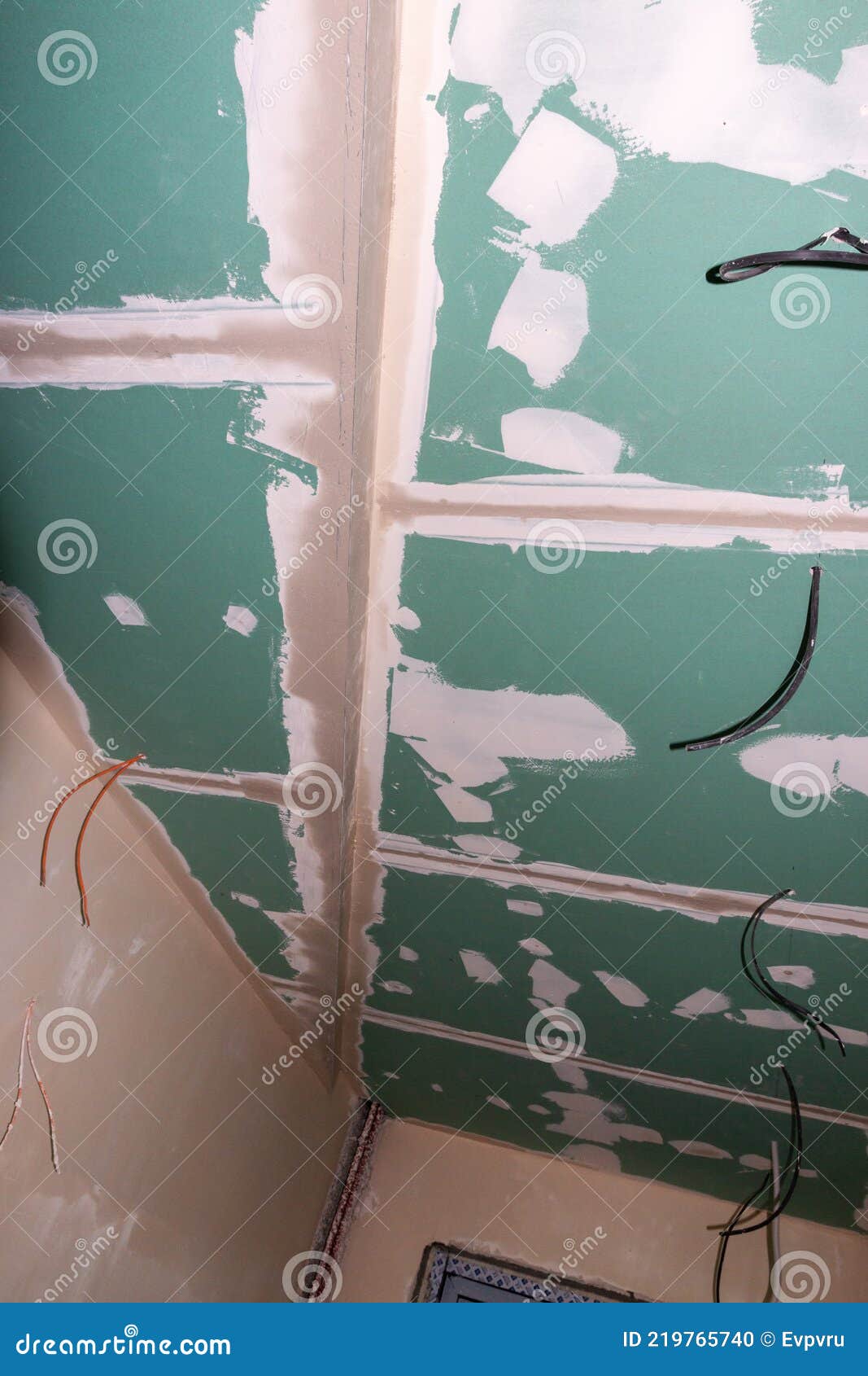 Plasterboard Ceiling Installation Stock Photo - Image of service ...