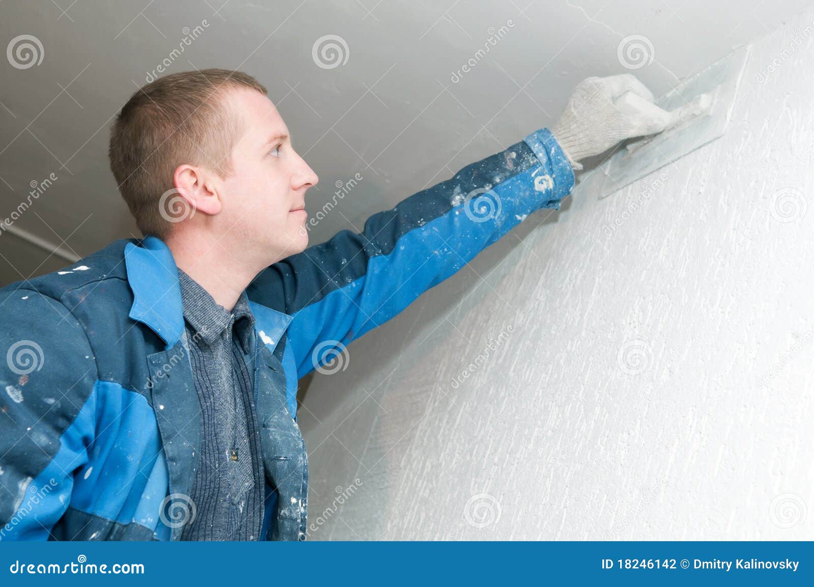 Plasterer at work stock photo. Image of laborer, repair - 18246142