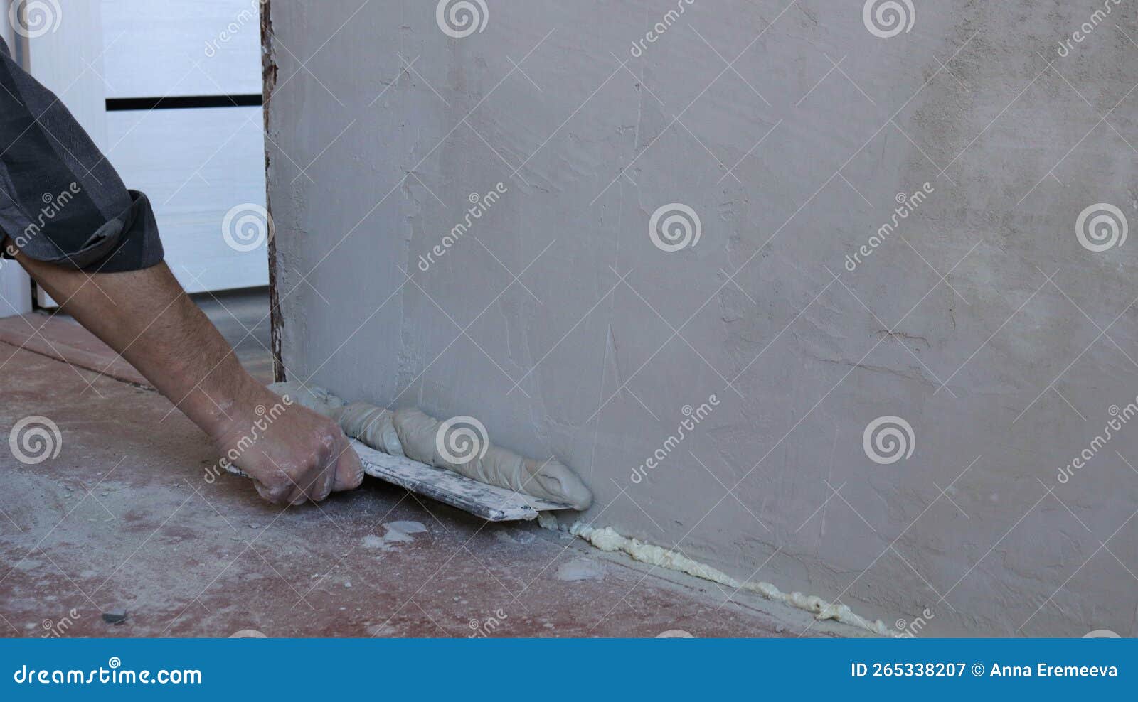 Finishing Work with Plaster and Copy Space on the Wall Stock Image ...