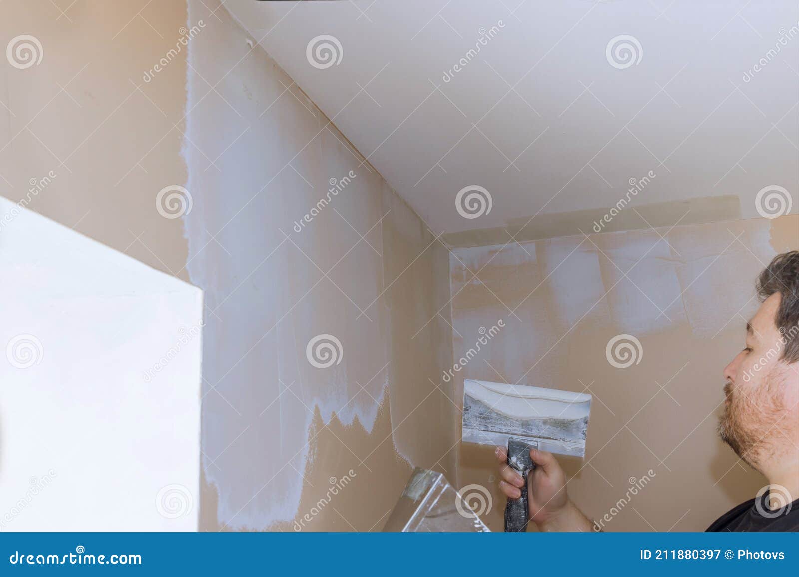 Plastering Wall Coating Putty Plaster on the Wall Stock Image - Image ...