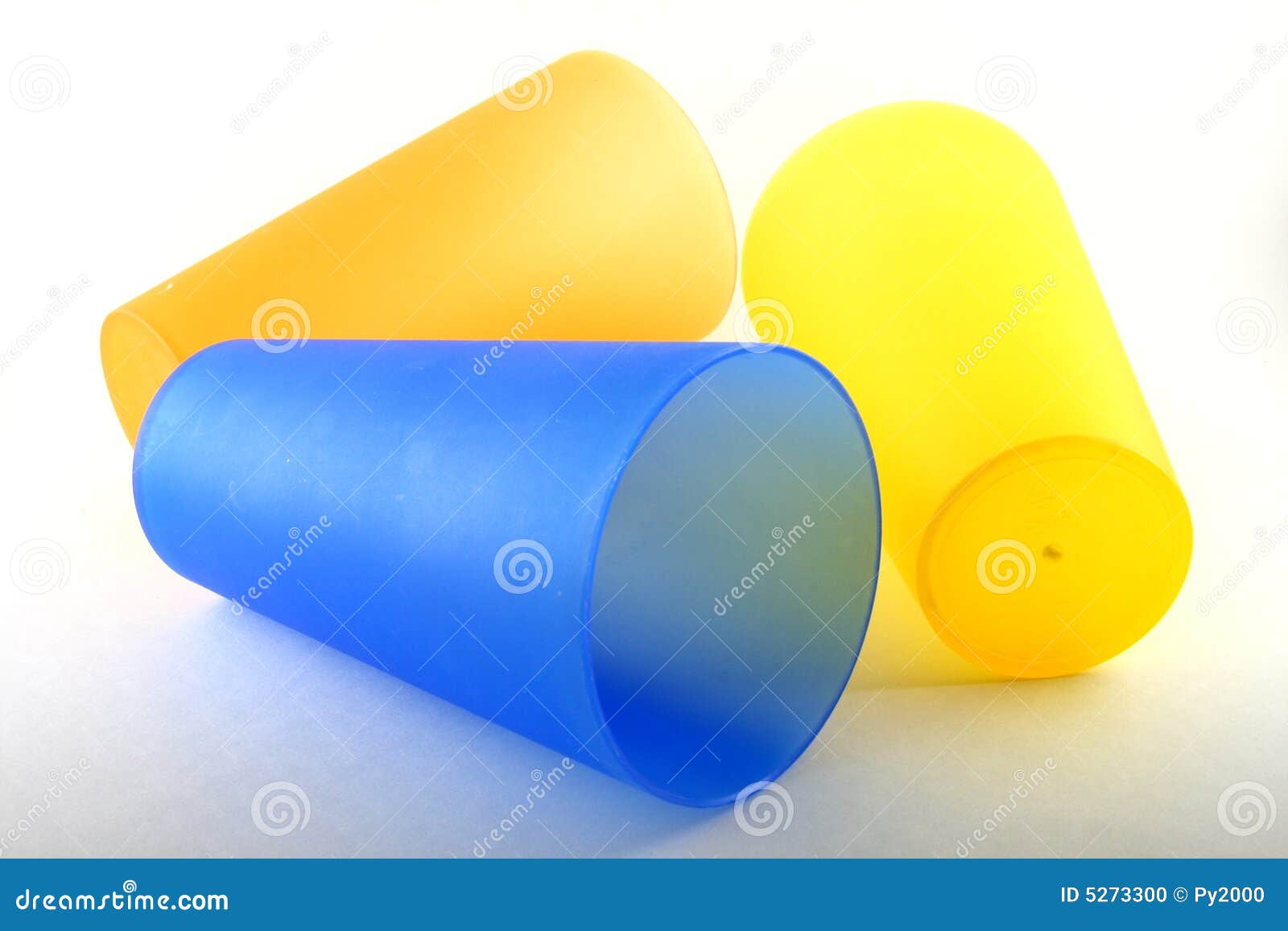 Yellow and Blue Plastic Cups Stock Photo - Image of drink, yellow: 5273300