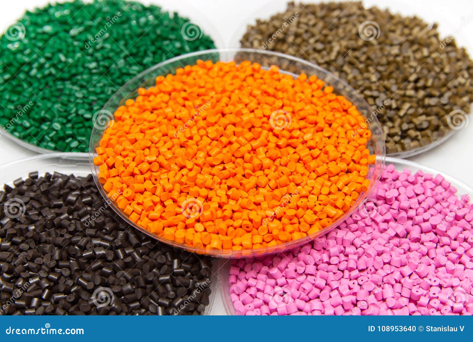 The Plastic Granules. Dye for Polypropylene, Polystyrene Granules into ...