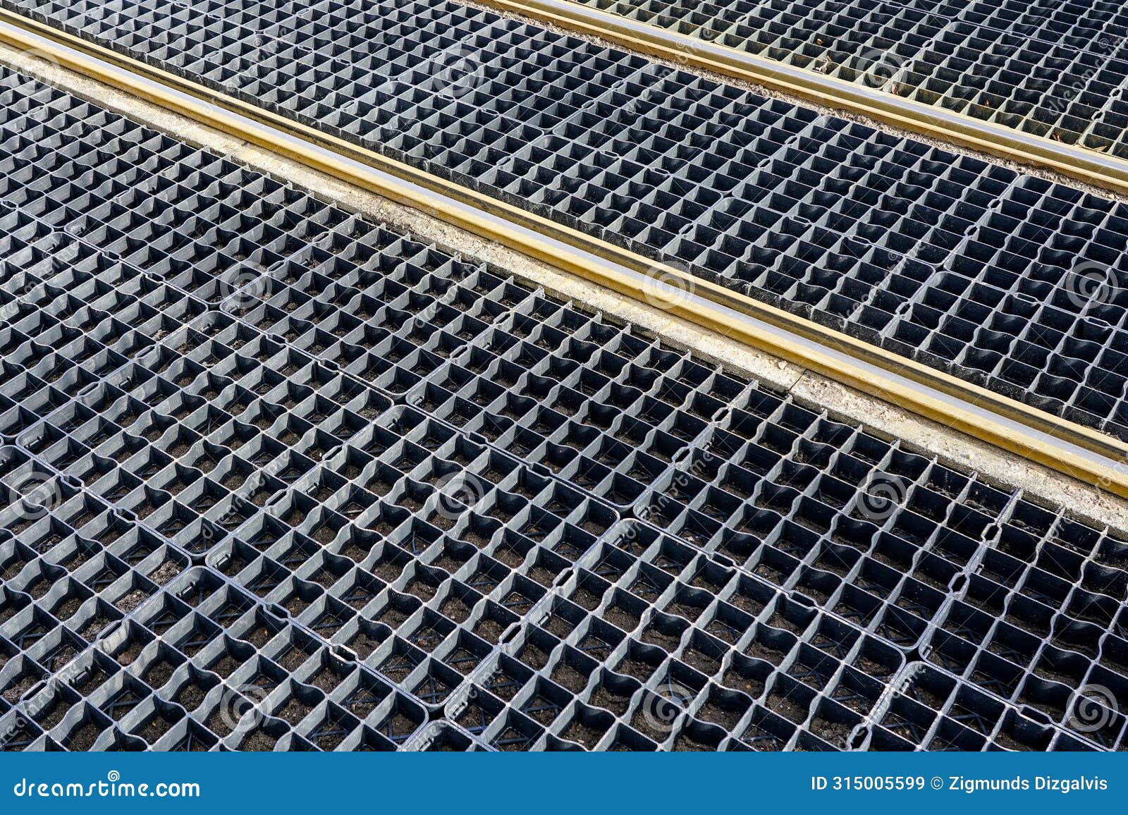 Plastic Grids Using for Ground Protection and Reinforcement Solution ...