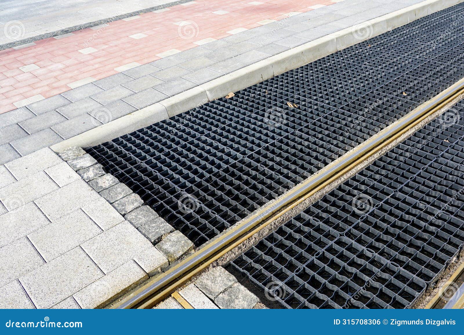 Plastic Grids Using for Ground Protection and Reinforcement Solution ...