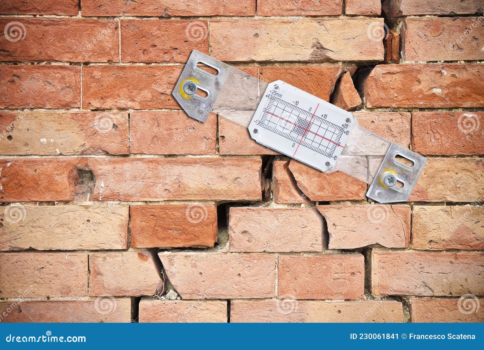 Plastic Mechanical Crack Meter Designed To Measure Movement Across ...