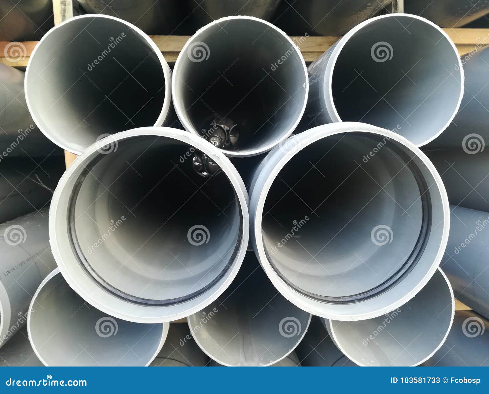 Plastic rioolbuizenpvc stock afbeelding. Image of opslag - 103581733