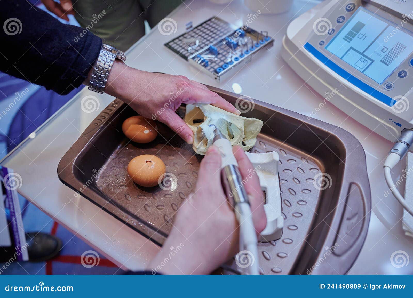 Work with a Piezo Instrument in the Educational Process of Bone ...