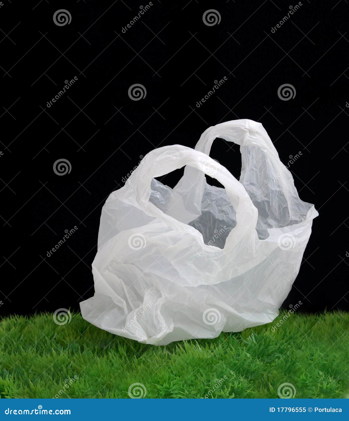 Plastic zak stock afbeelding. Image of huisvuil, groen - 17796555