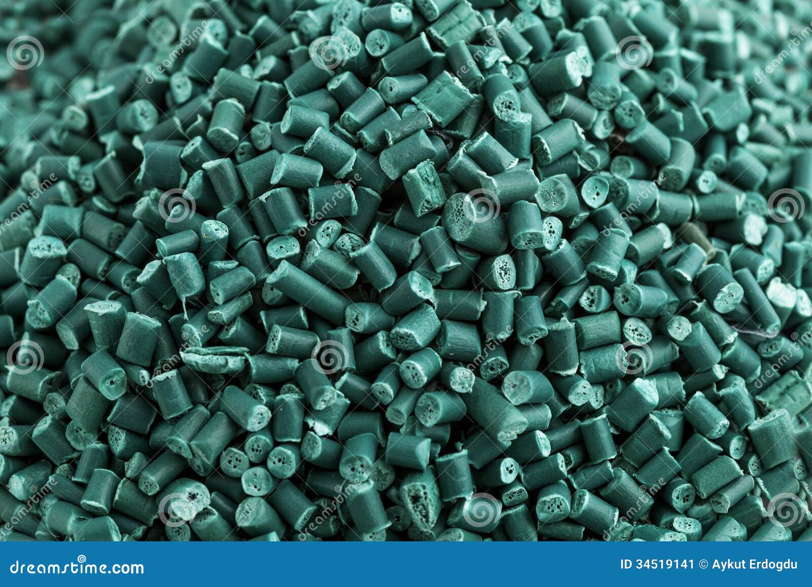 Plastica riciclata verde immagine stock. Immagine di riciclaggio - 34519141