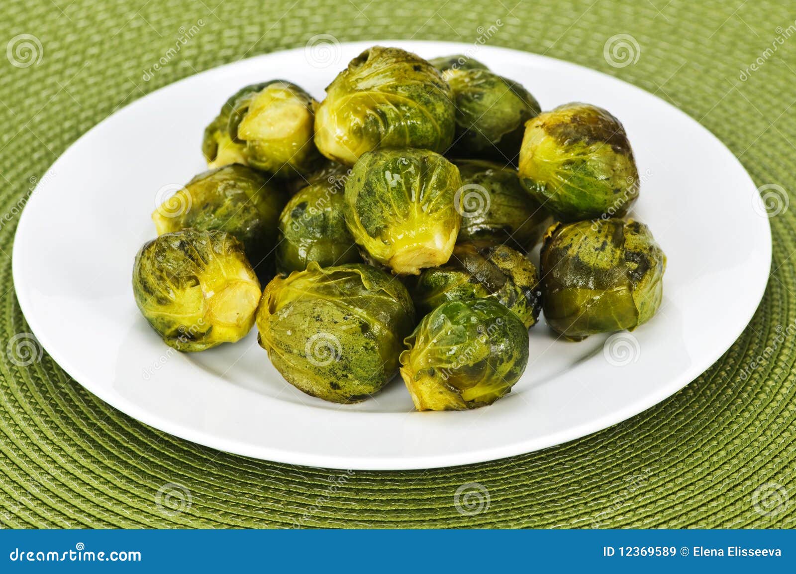 Plate of brussels sprouts stock image. Image of pile - 12369589