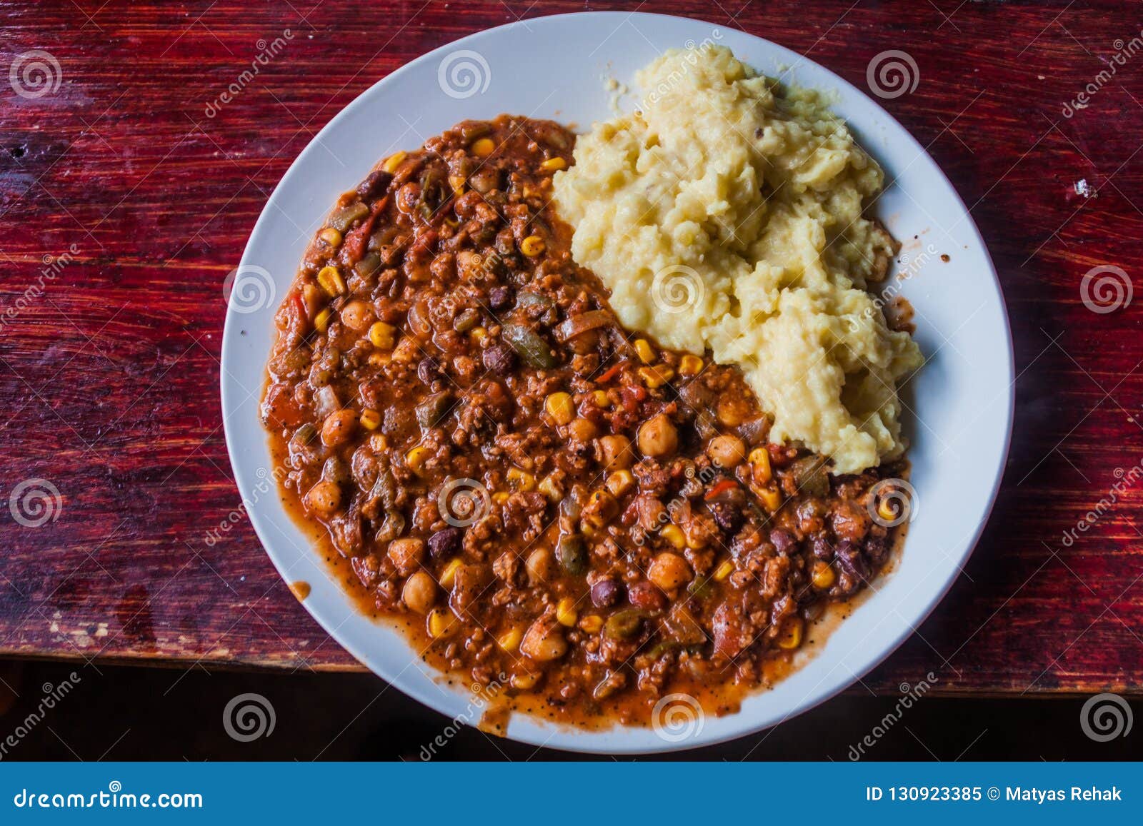 Plate of Chilli Sin Carne with Mashed Potato Stock Image - Image of ...