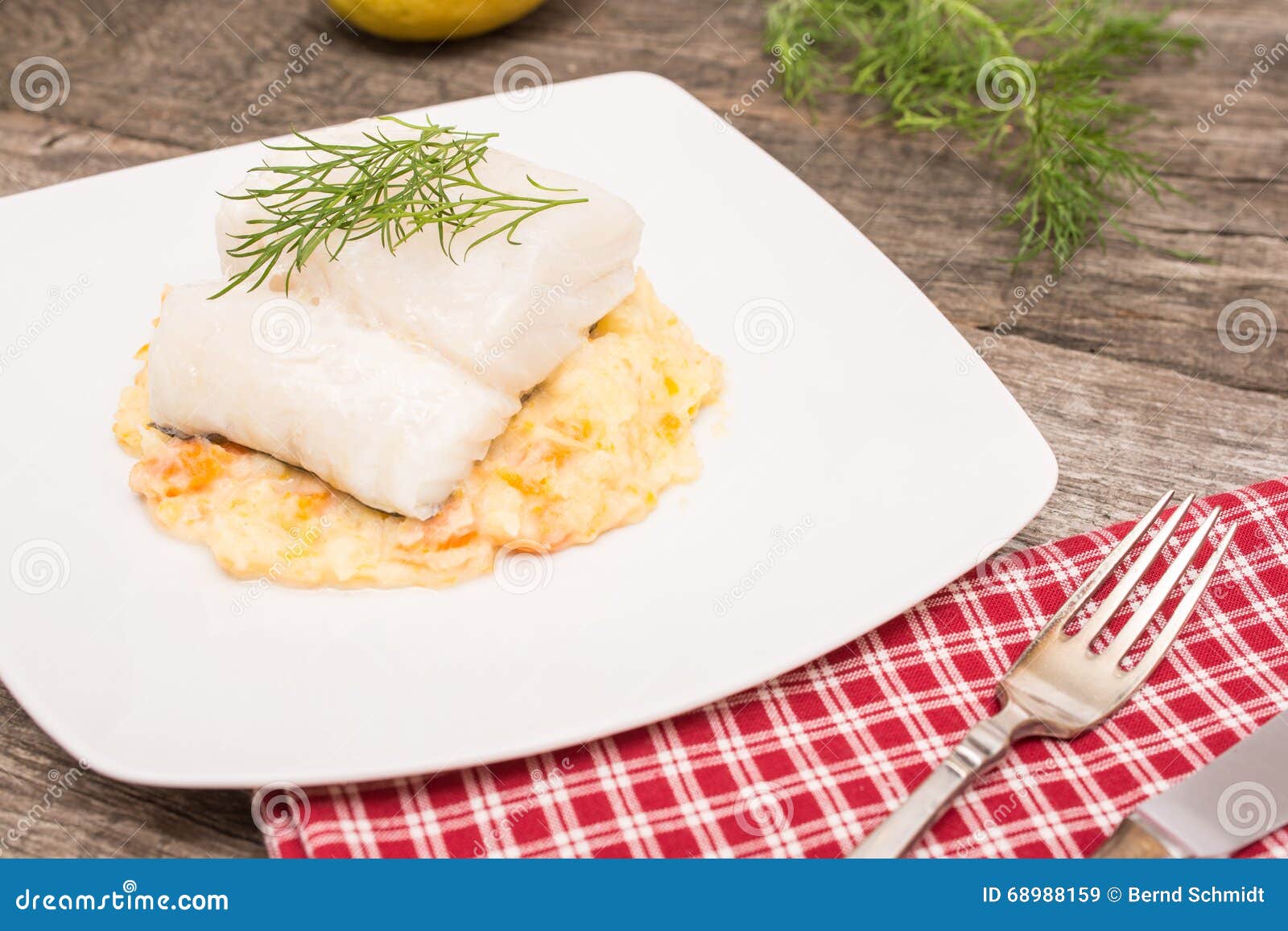 Plate with fish and puree stock image. Image of napkin - 68988159