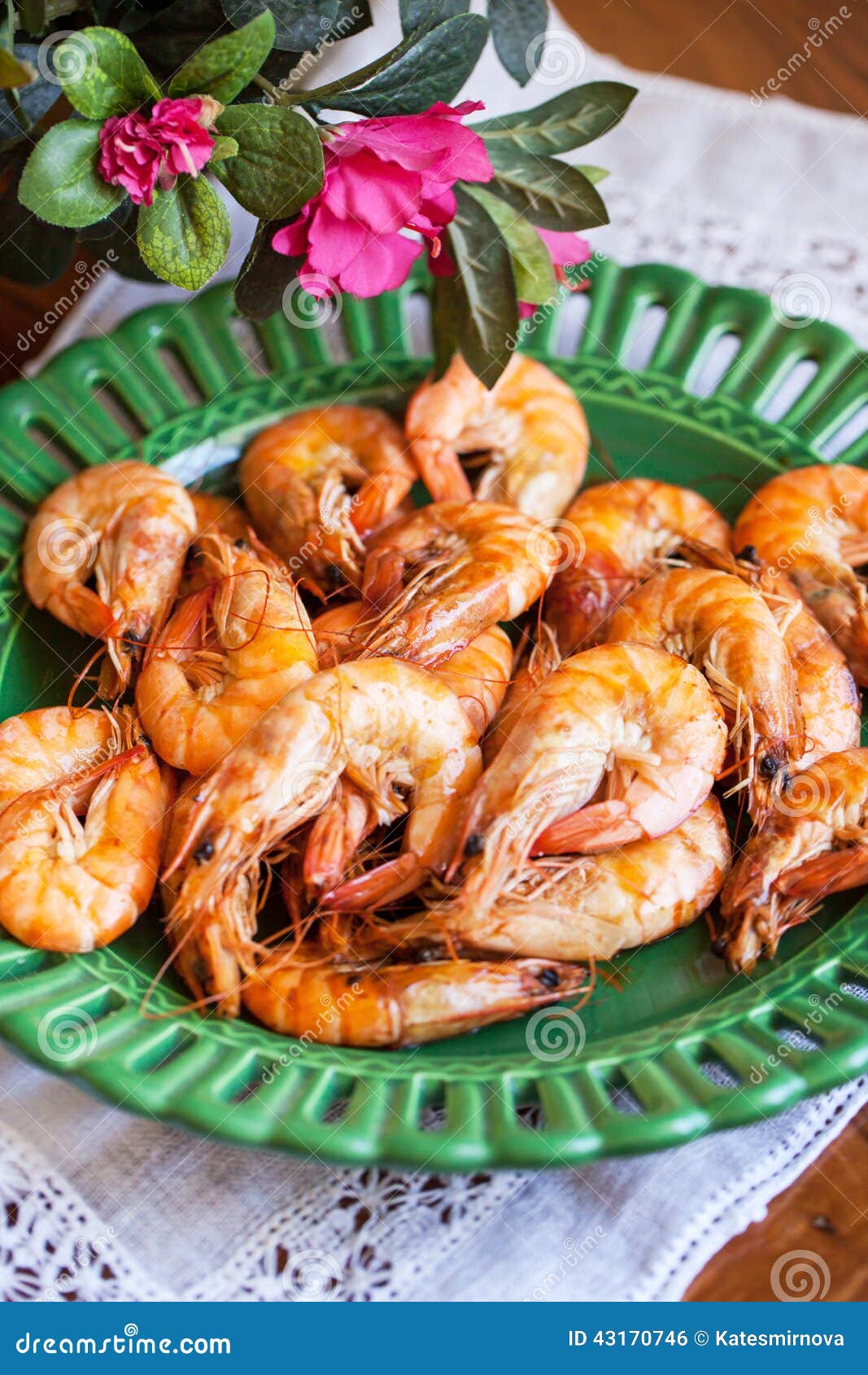 Plate of Fresh Cooked Prawns Stock Photo - Image of prawn, large: 43170746