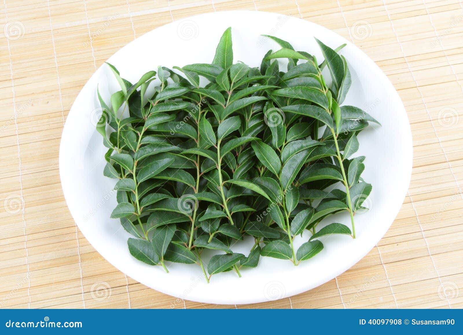 Plate of Fresh Indian Curry Leaves Stock Photo - Image of bowl, healthy ...