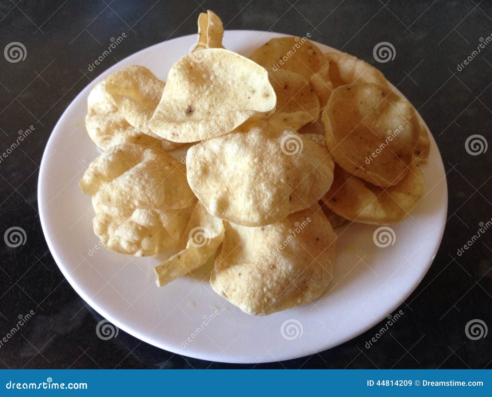 Plate if mini popadoms stock image. Image of mini, snacks - 44814209