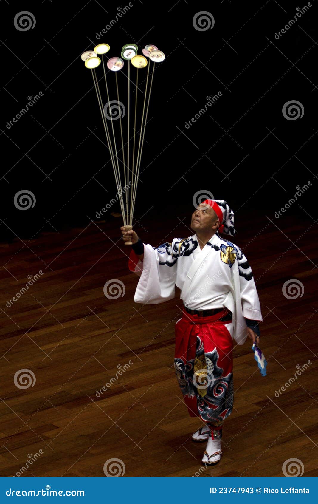Plate Juggler editorial stock photo. Image of stick, juggler - 23747943