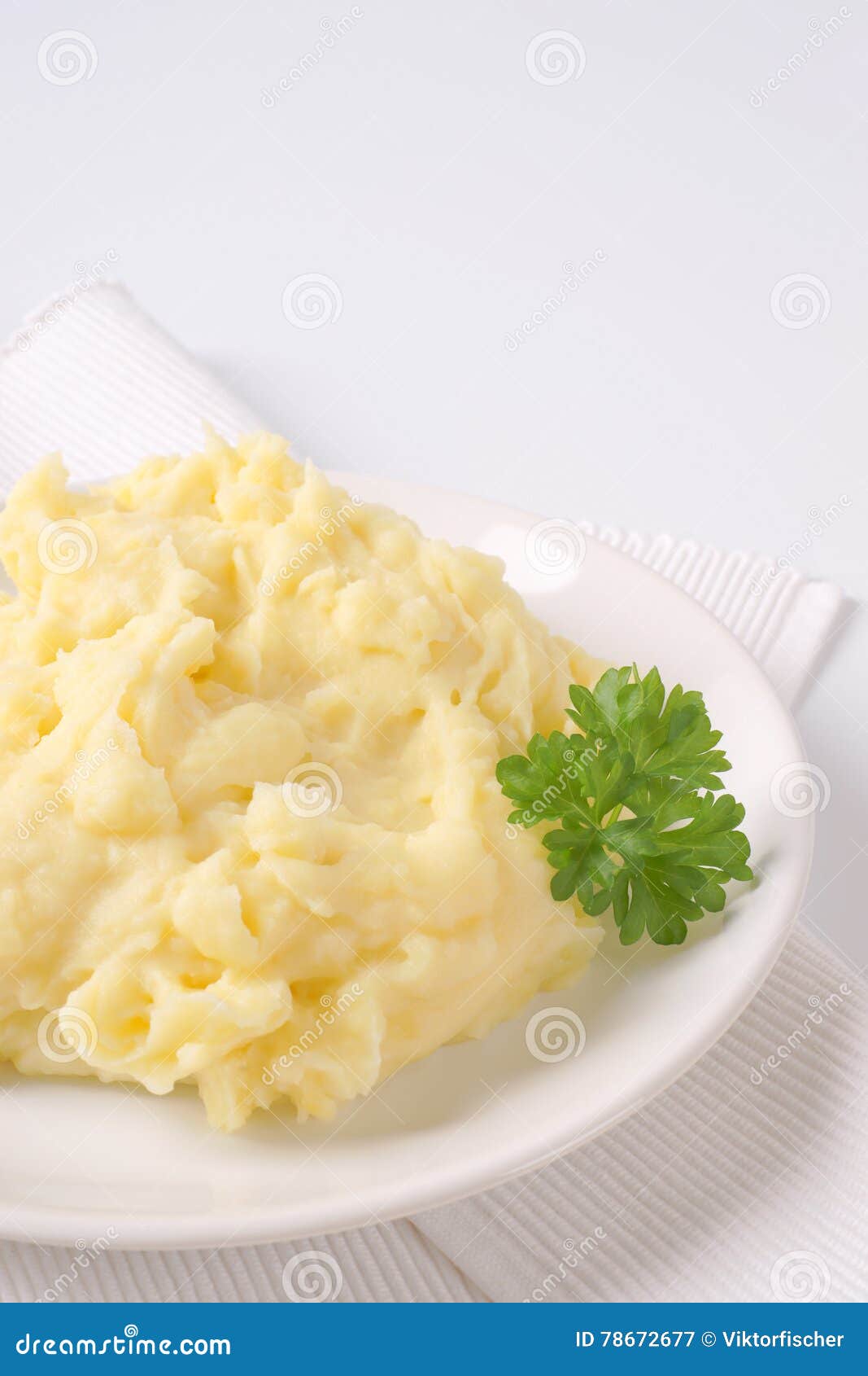 Plate of mashed potatoes stock image. Image of food, side - 78672677