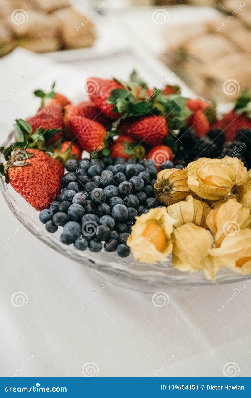 Plate with mixed berries stock image. Image of organic - 109654151