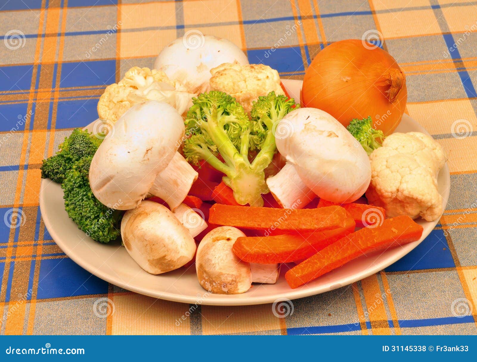 Plate of vegetables stock photo. Image of vegtable, health - 31145338