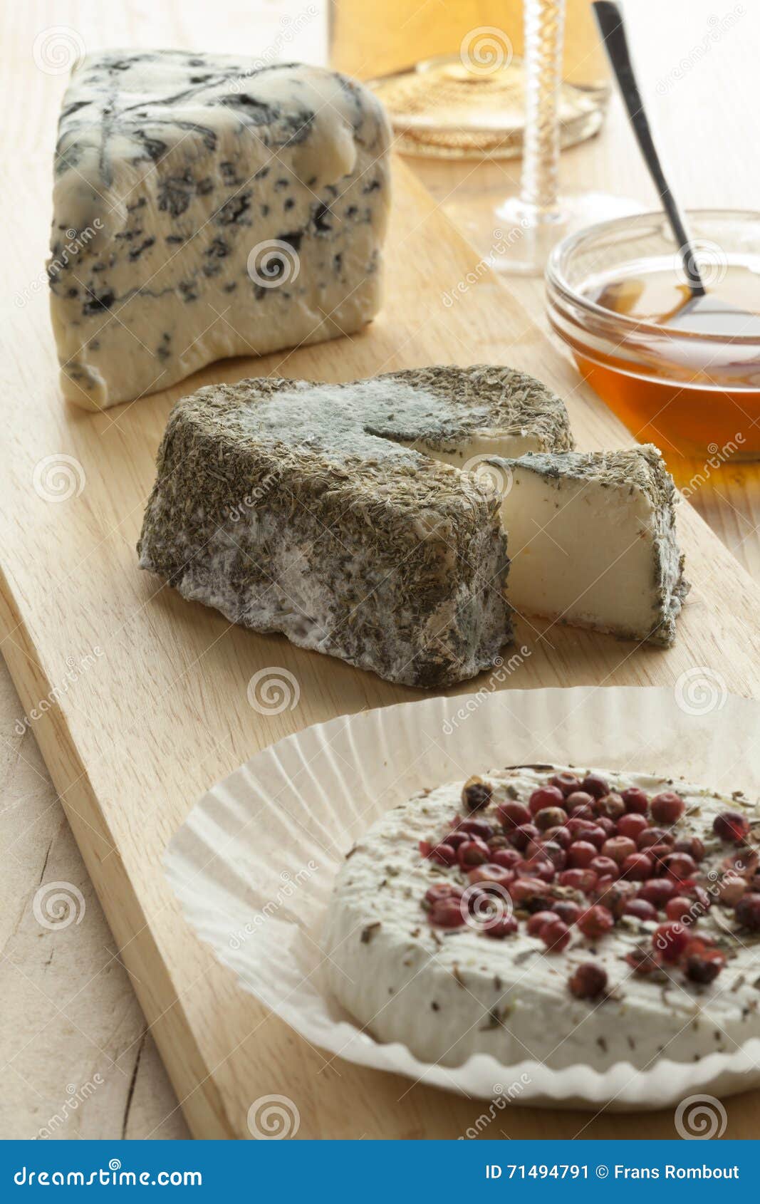 Plateau De Fromages Français Traditionnel Photo stock - Image: 71494791