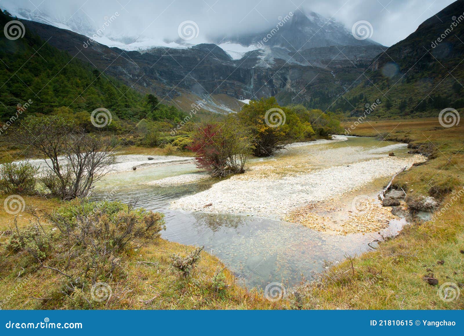 Plateau River Landscape in Autumn Stock Image - Image of fall, marsh ...