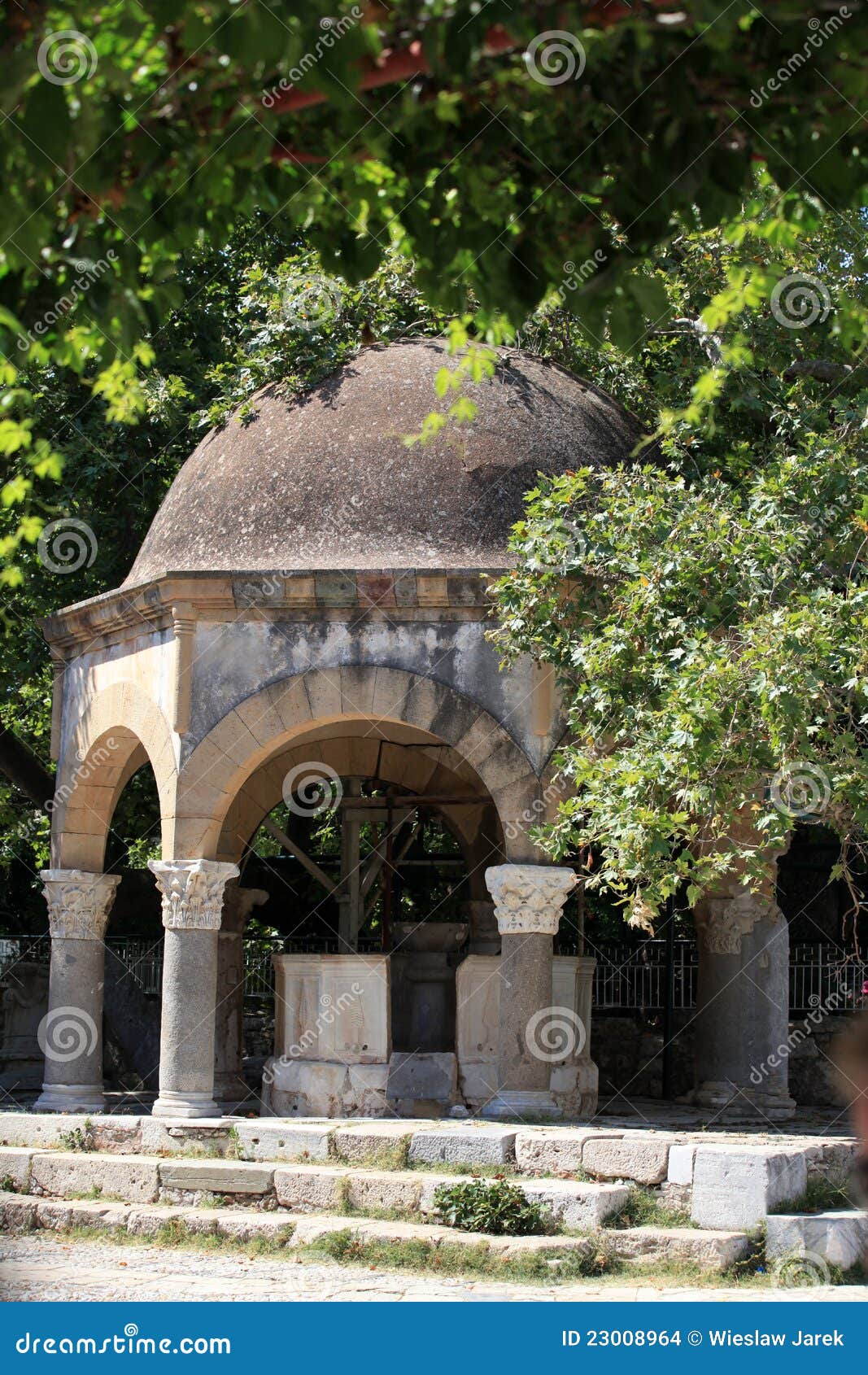 The Plateia of the Plane Tree of Hippocrates in Ko Stock Photo - Image ...