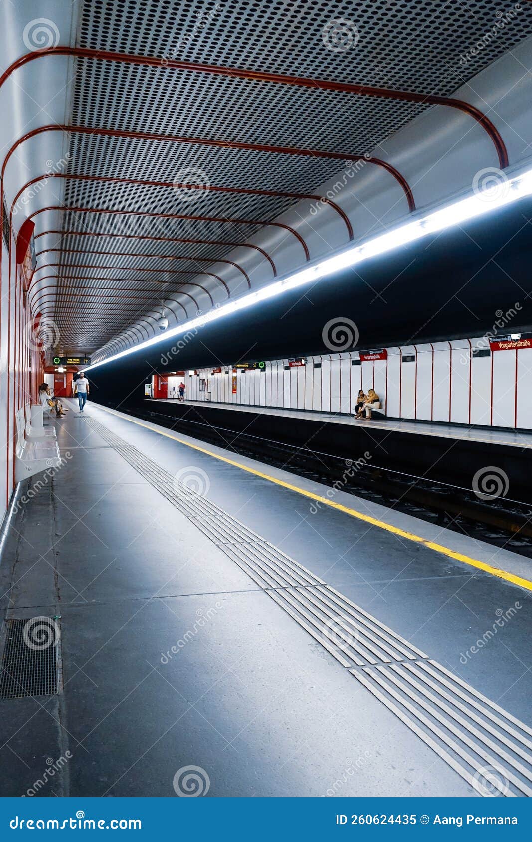 Platform of Central Train Station in Vienna ,Austria Editorial Image ...