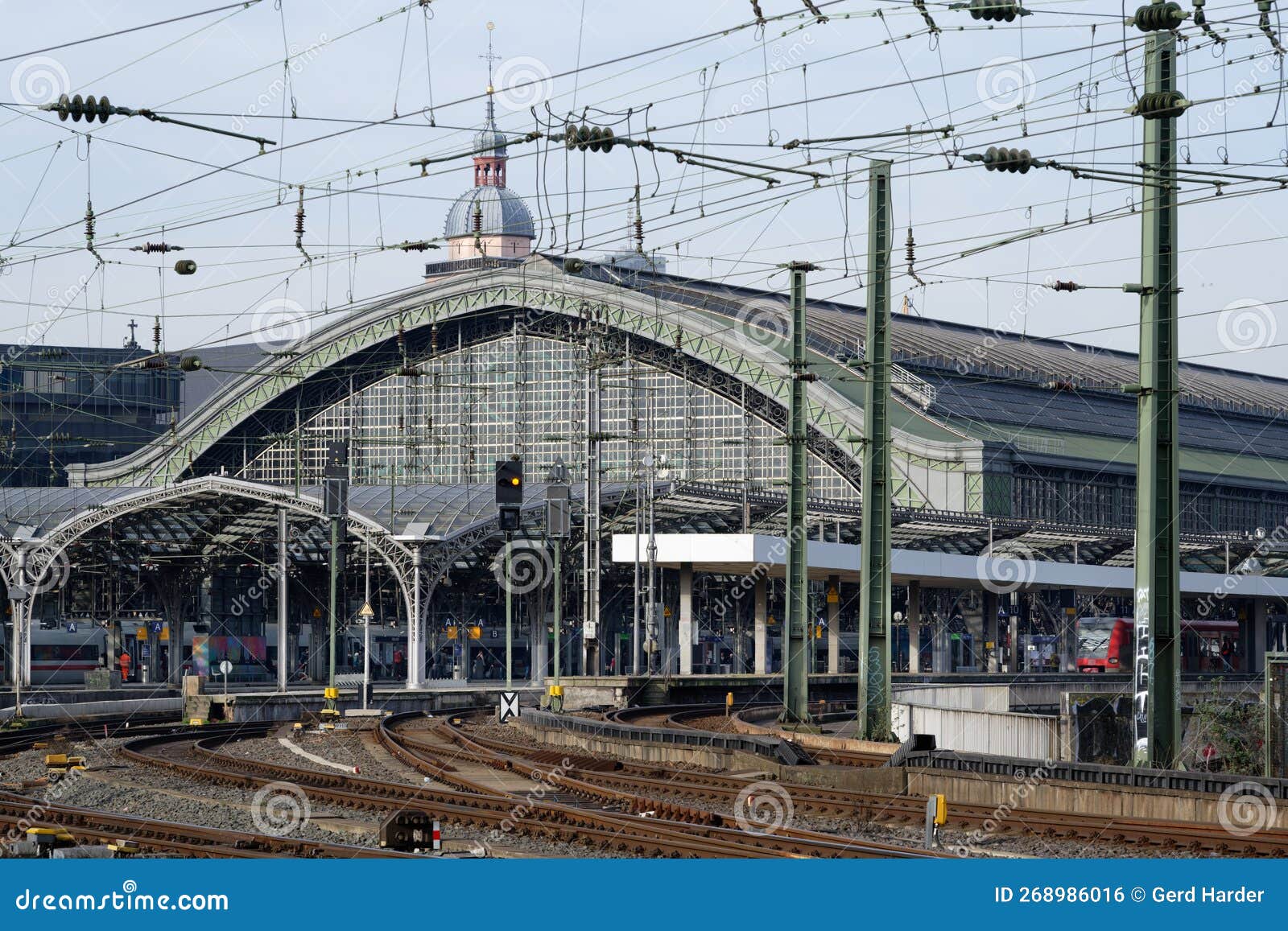 Platform Hall of the Cologne Main Station Editorial Photo - Image of ...