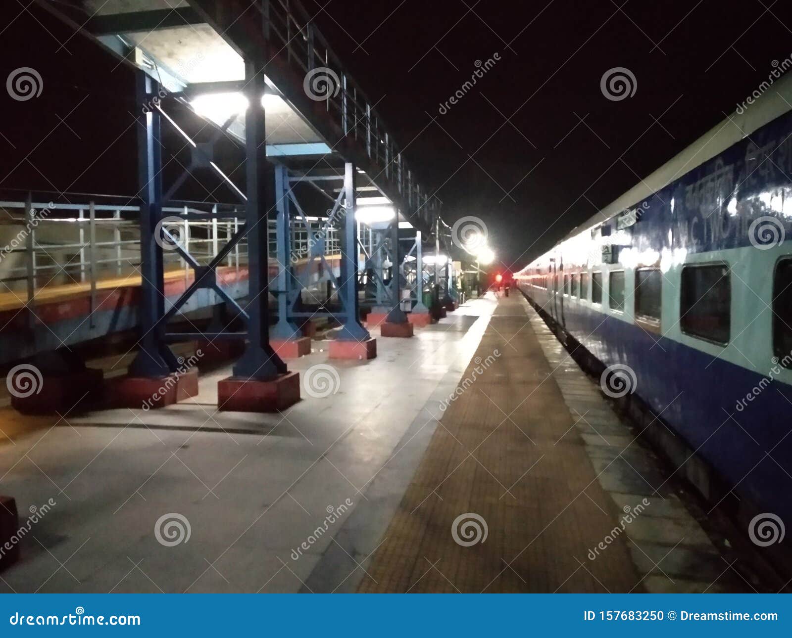 Platform by the night stock photo. Image of train, platform - 157683250