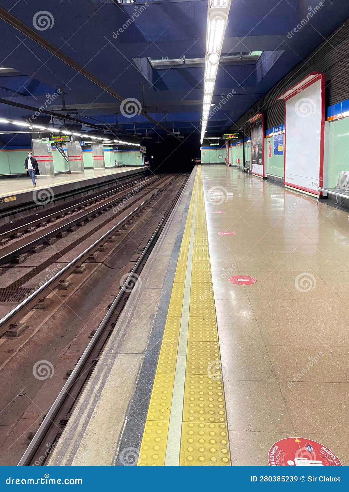 Platforms and Subway Tracks Modern Subway Transportation Concept Stock ...