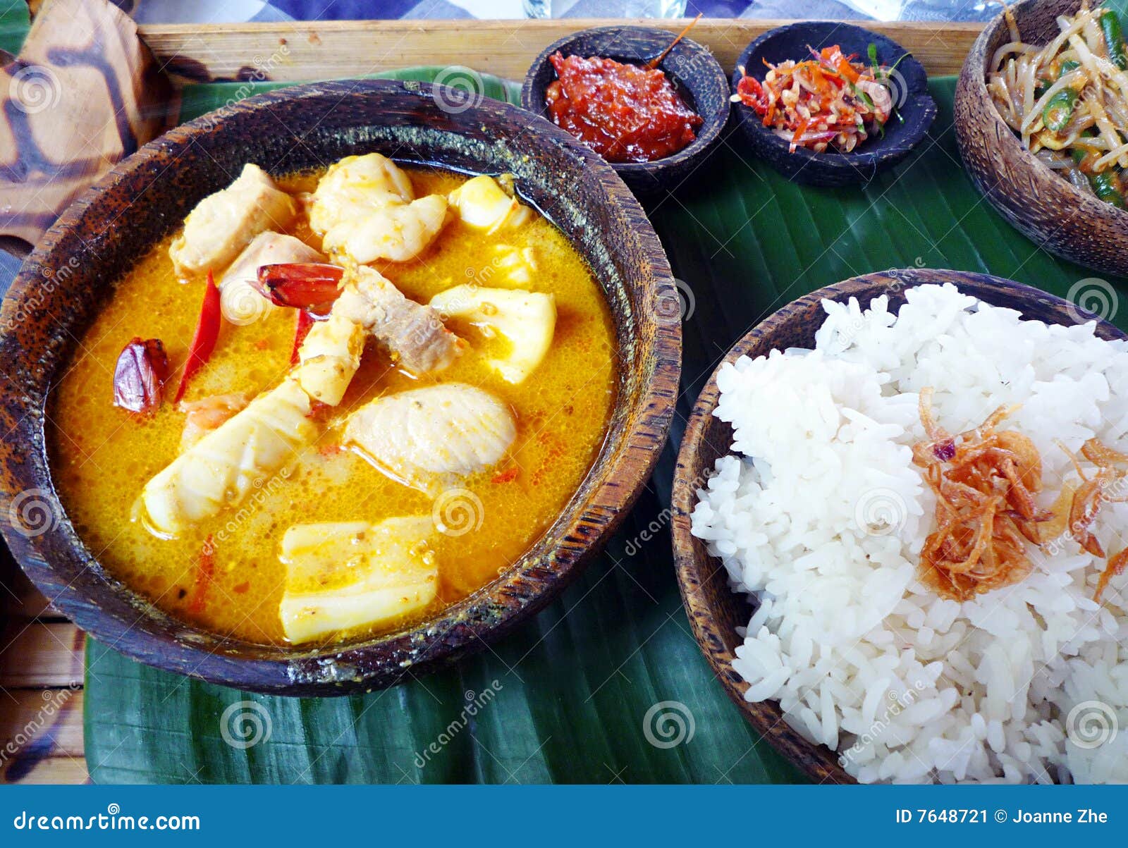 Plato Del Curry De Los Mariscos Del Balinese Imagen de archivo - Imagen ...