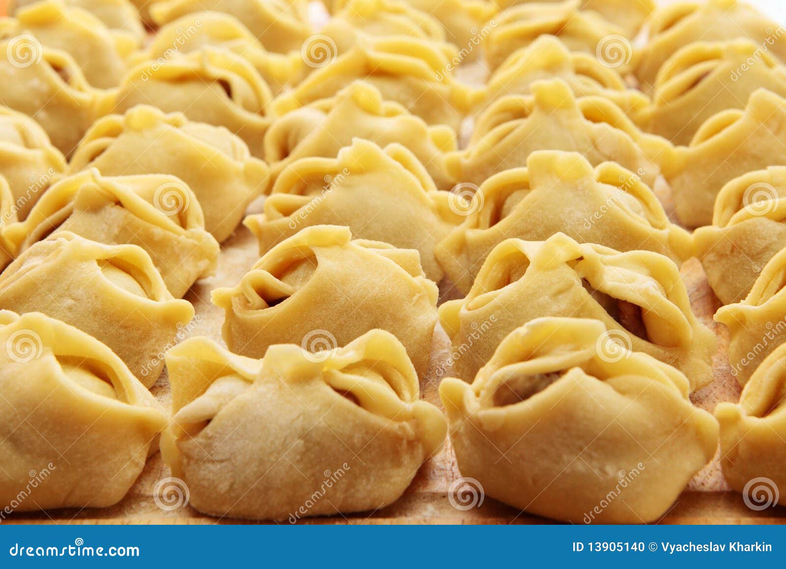 Plato Tradicional De La Carne De Mongolia Foto de archivo - Imagen de ...