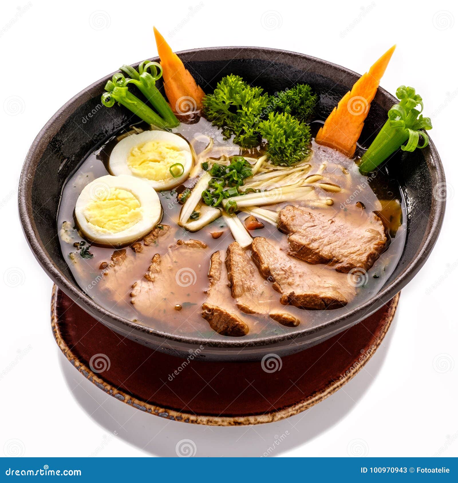 Platte Der Ramen-Suppe Mit Nudeln Und Rindfleisch Stockbild - Bild von ...