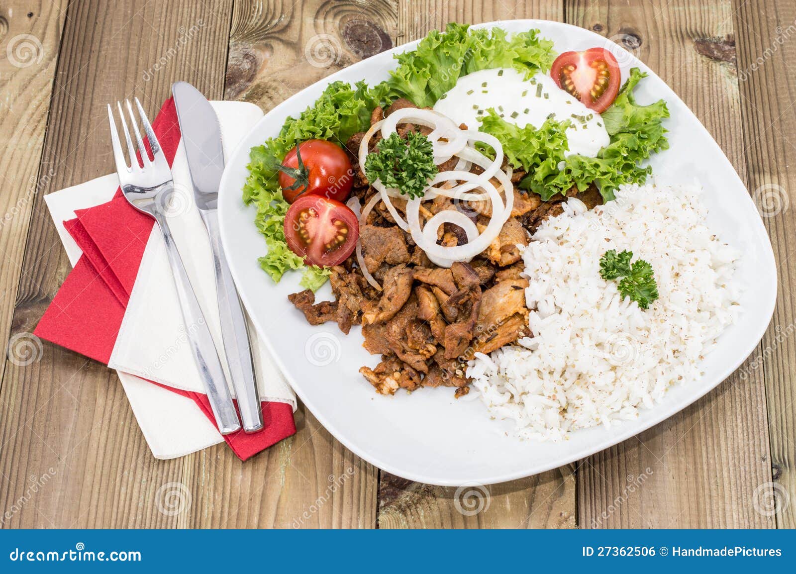 Platte mit Kebab und Reis stockfoto. Bild von traditionell - 27362506