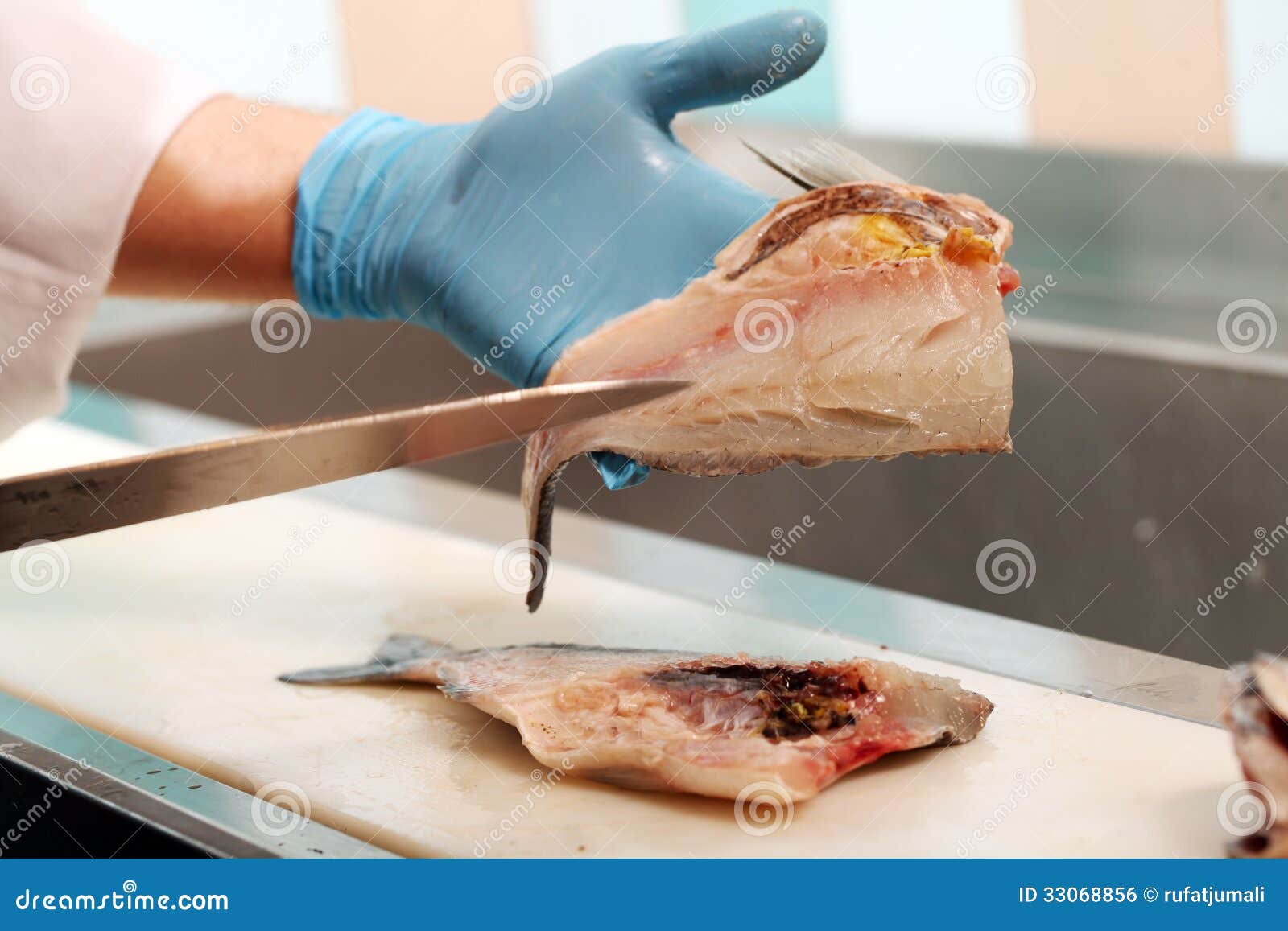 Platvissen Die Gesneden Worden Stock Foto - Image of keuken, vissen ...