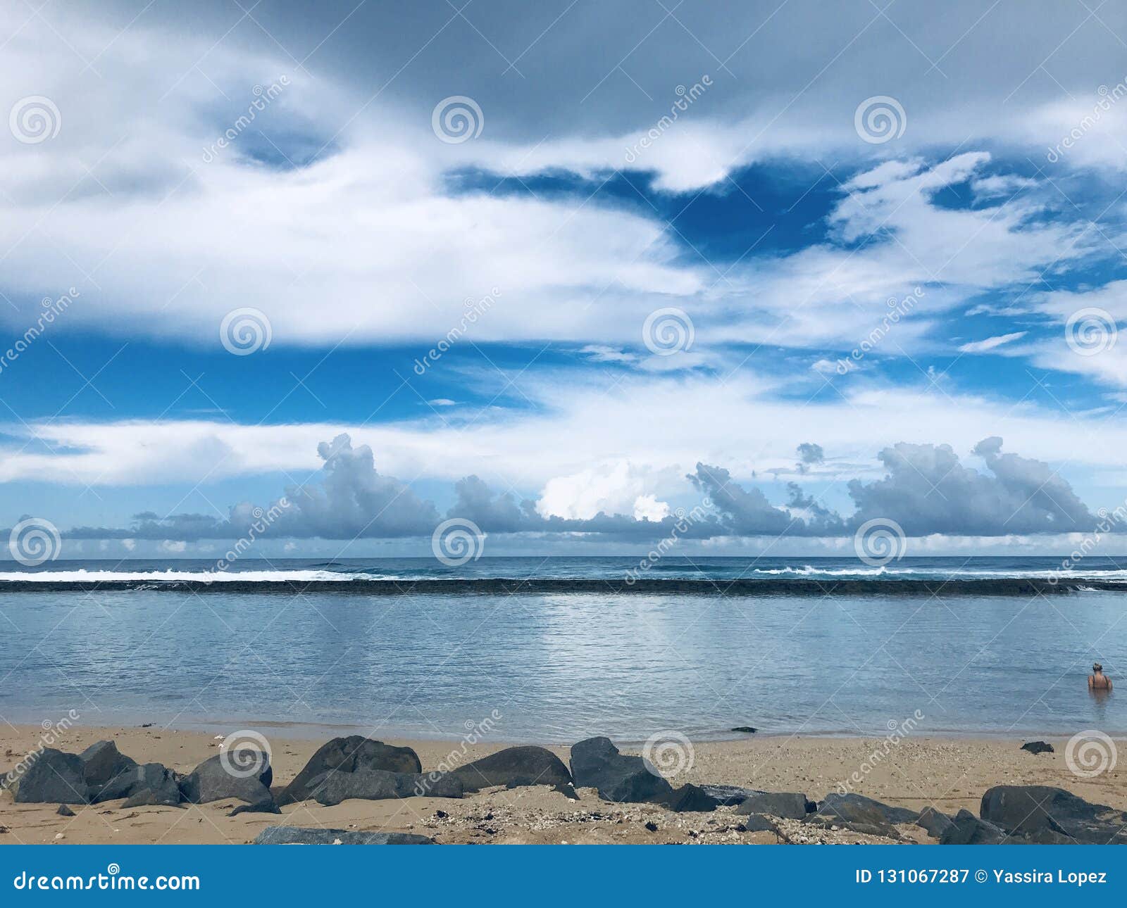 Playa imagen de archivo. Imagen de puerto, calma, rico - 131067287