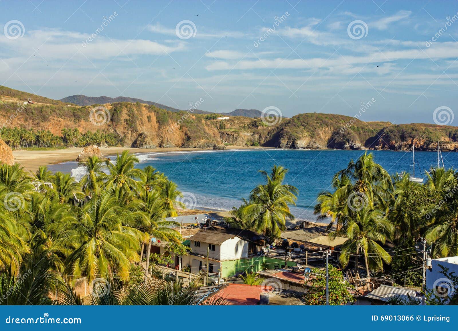 Playa Azul Stock Photo | CartoonDealer.com #10588236