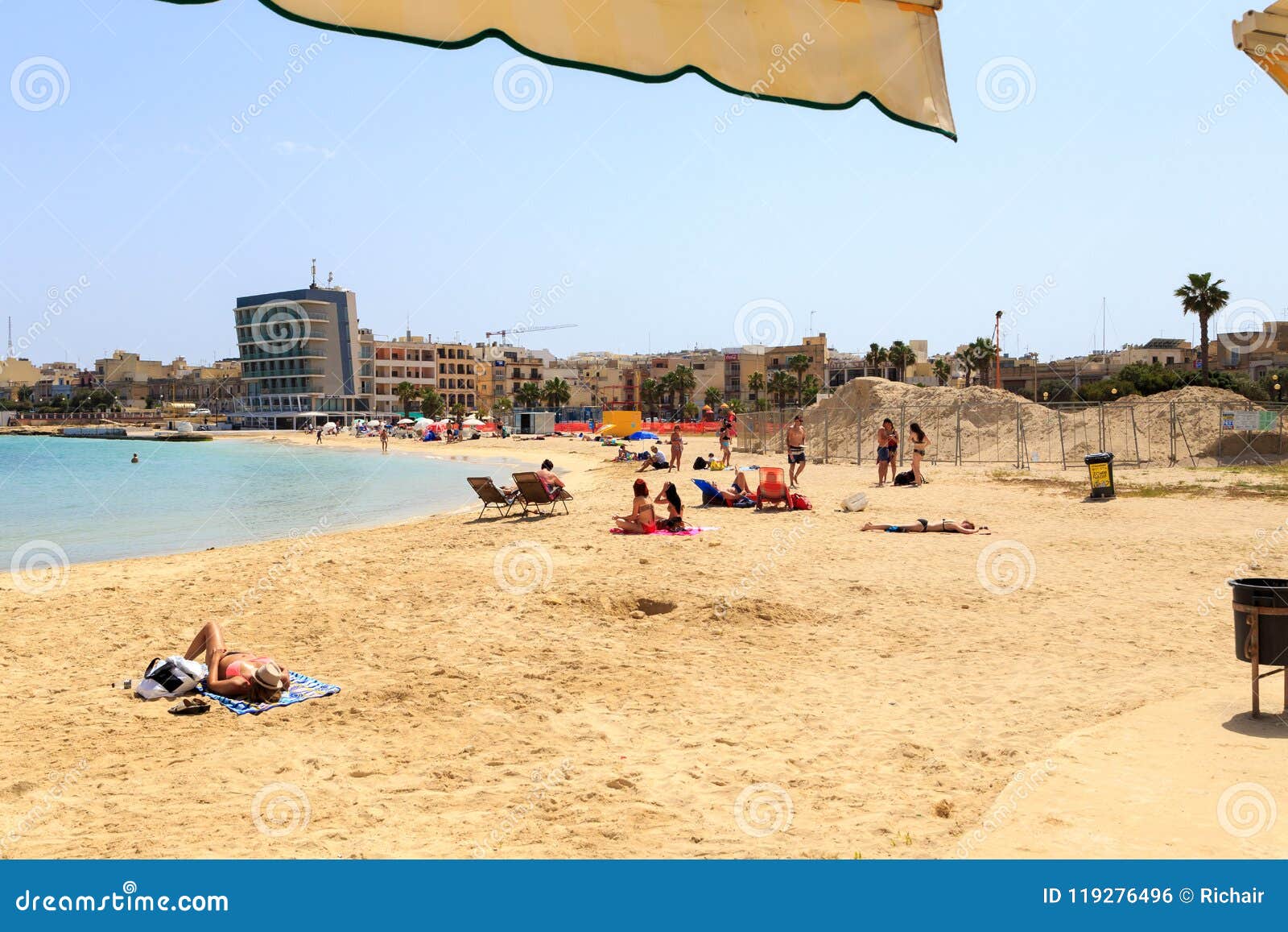 Playa Birzebbugia, Malta foto editorial. Imagen de malta - 119276496
