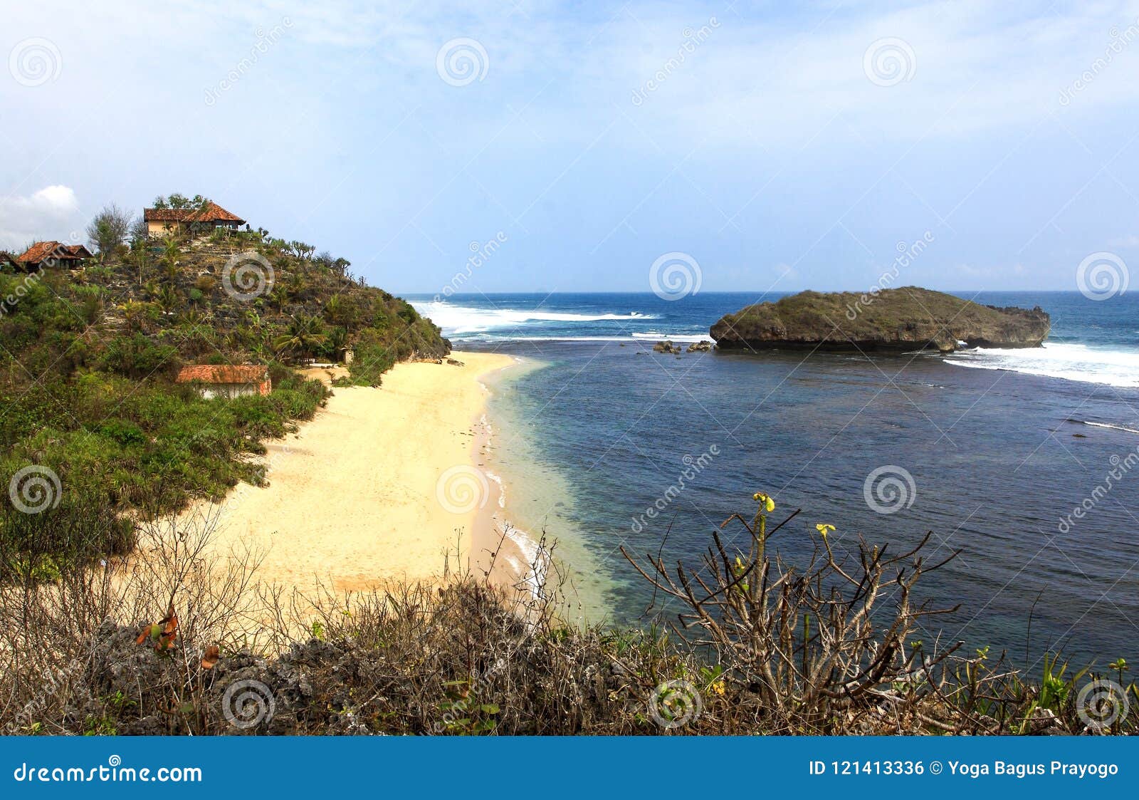 Playa Blanca De La Arena En Java Sea Del Sur Foto de archivo - Imagen ...
