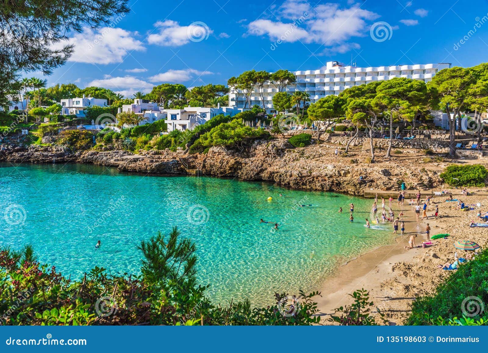Playa De Cala Esmeralda, Palma Mallorca Foto de archivo editorial ...