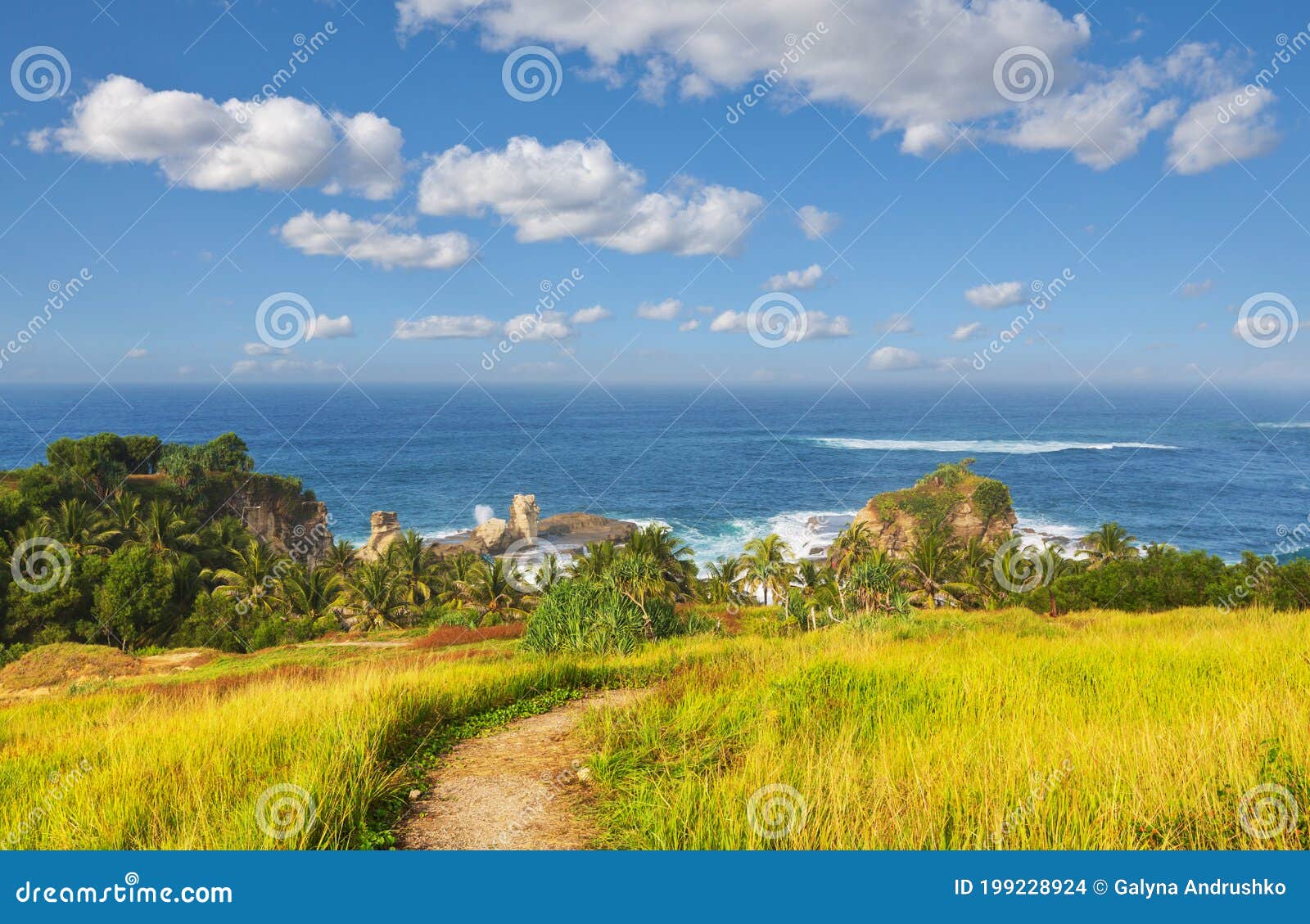 Playa de Java foto de archivo. Imagen de celaje, tropical - 199228924