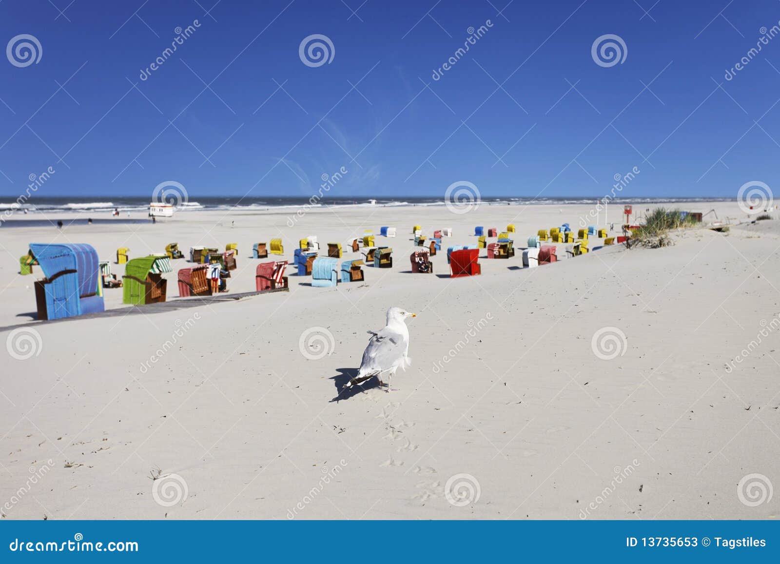 Playa de Juist imagen de archivo. Imagen de verano, arena - 13735653