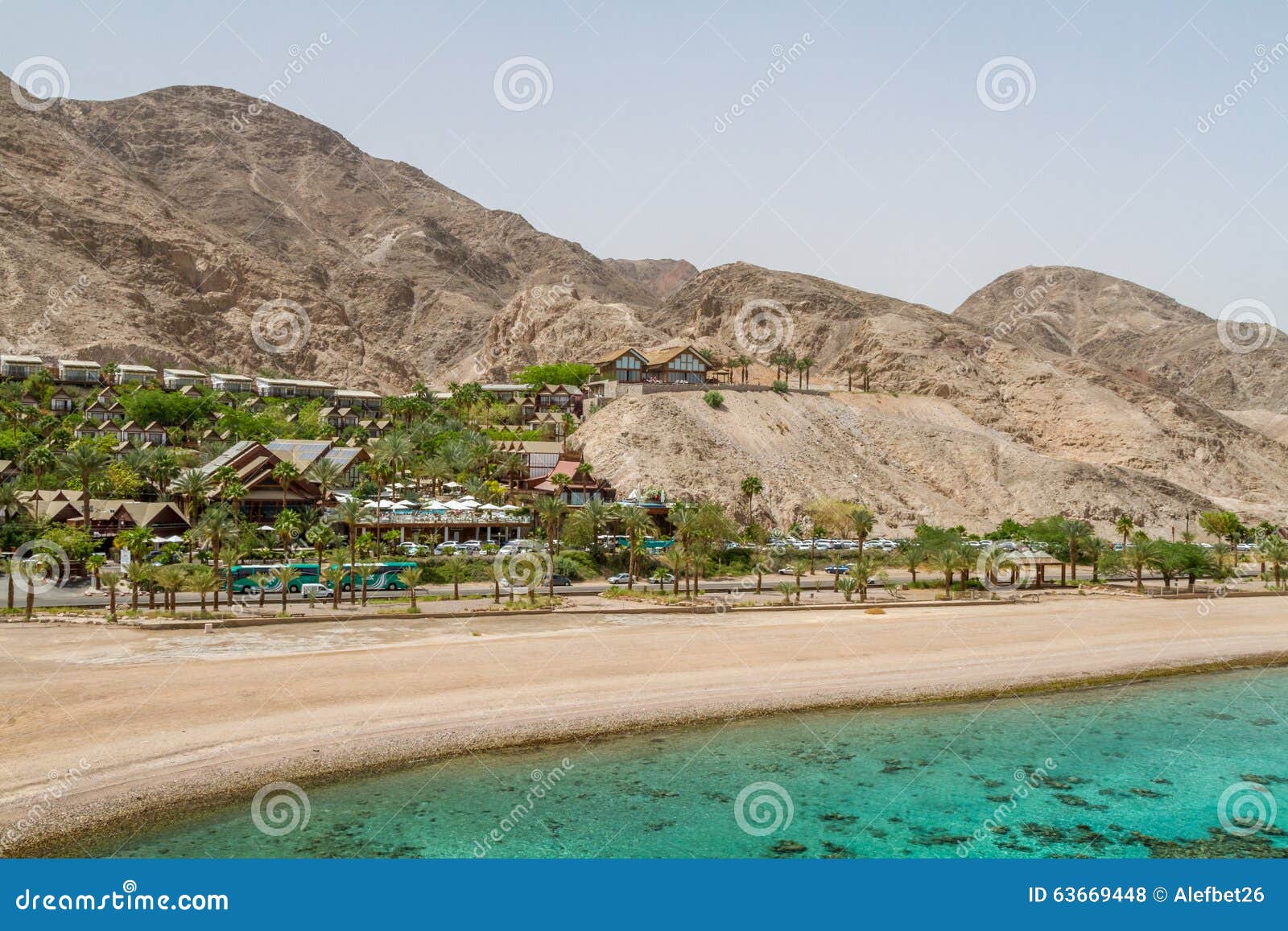 Playa De La Ciudad De Eilat, Mar Rojo, Israel Foto de archivo editorial ...