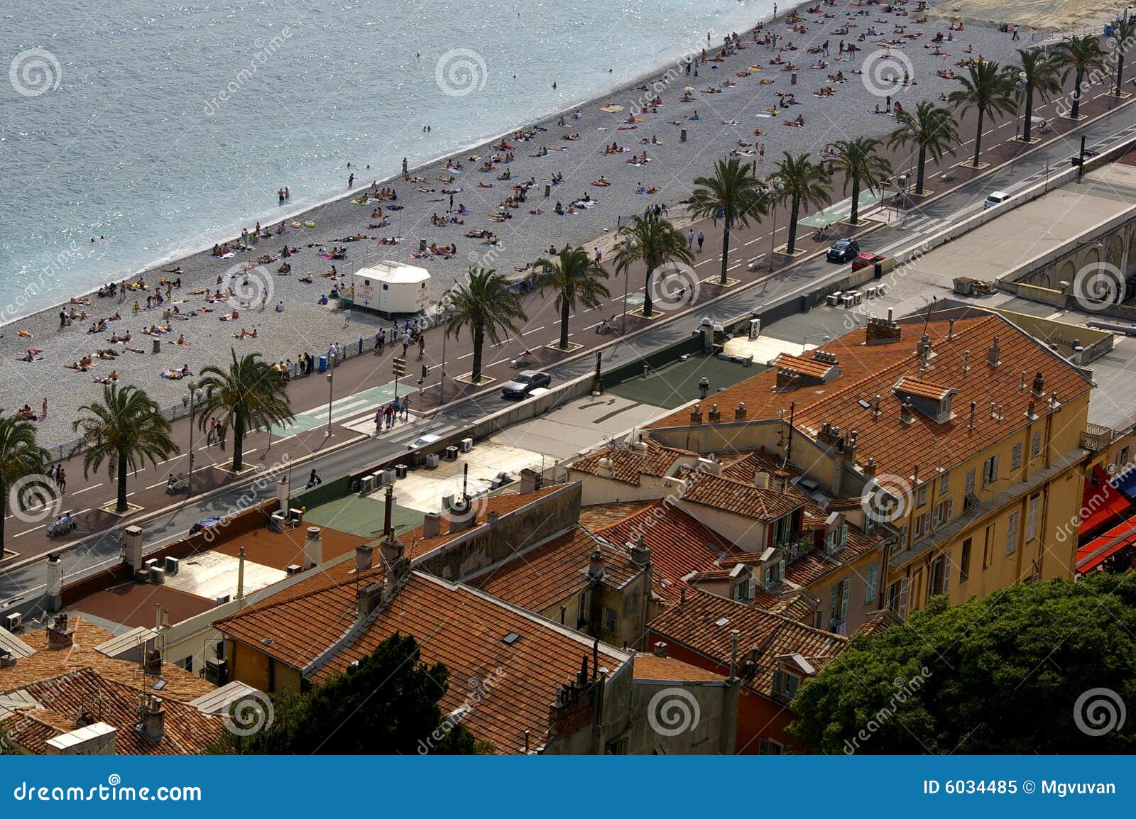Playa De La Costa De Azur, "promenade" Imagen de archivo - Imagen de ...