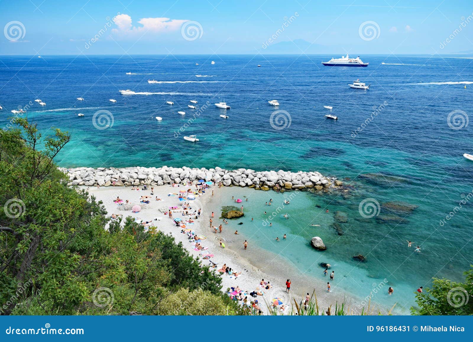 Playa De Marina Grande, Capri, Italia Foto editorial - Imagen de ...