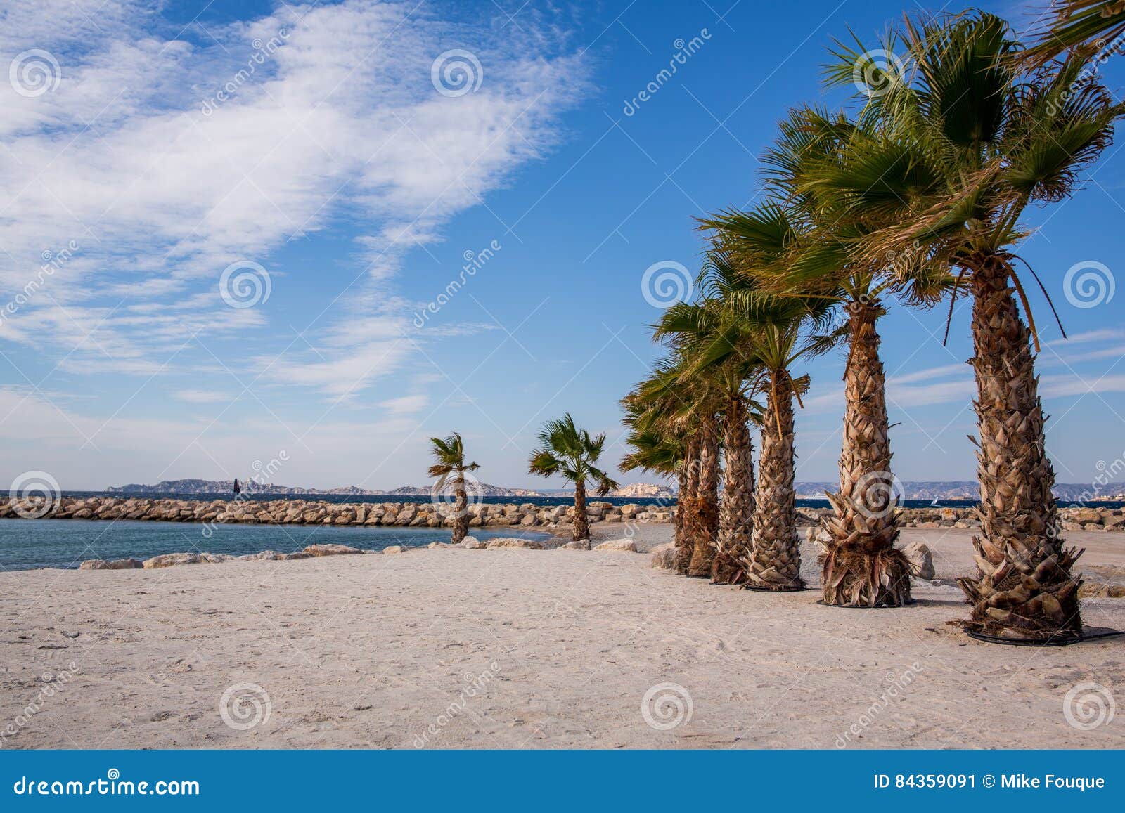 Playa de Marsella imagen de archivo. Imagen de privado - 84359091