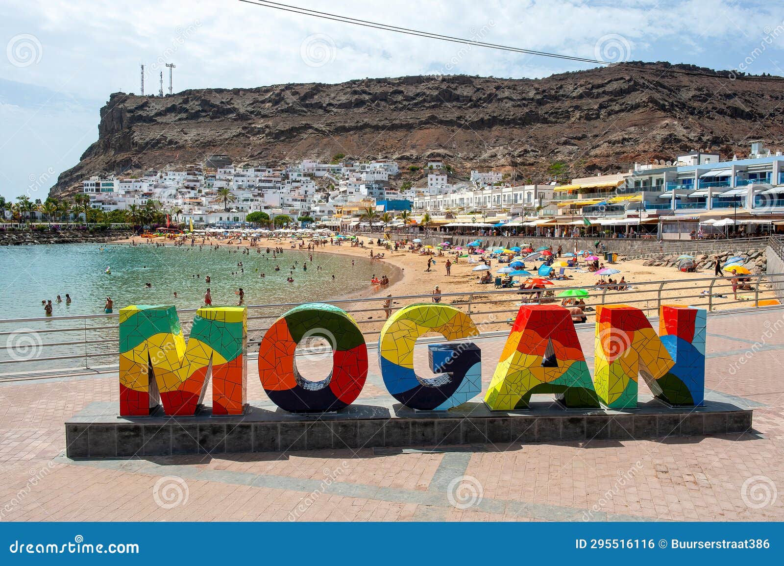 Playa de Mogan editorial photo. Image of mogan, island - 295516116
