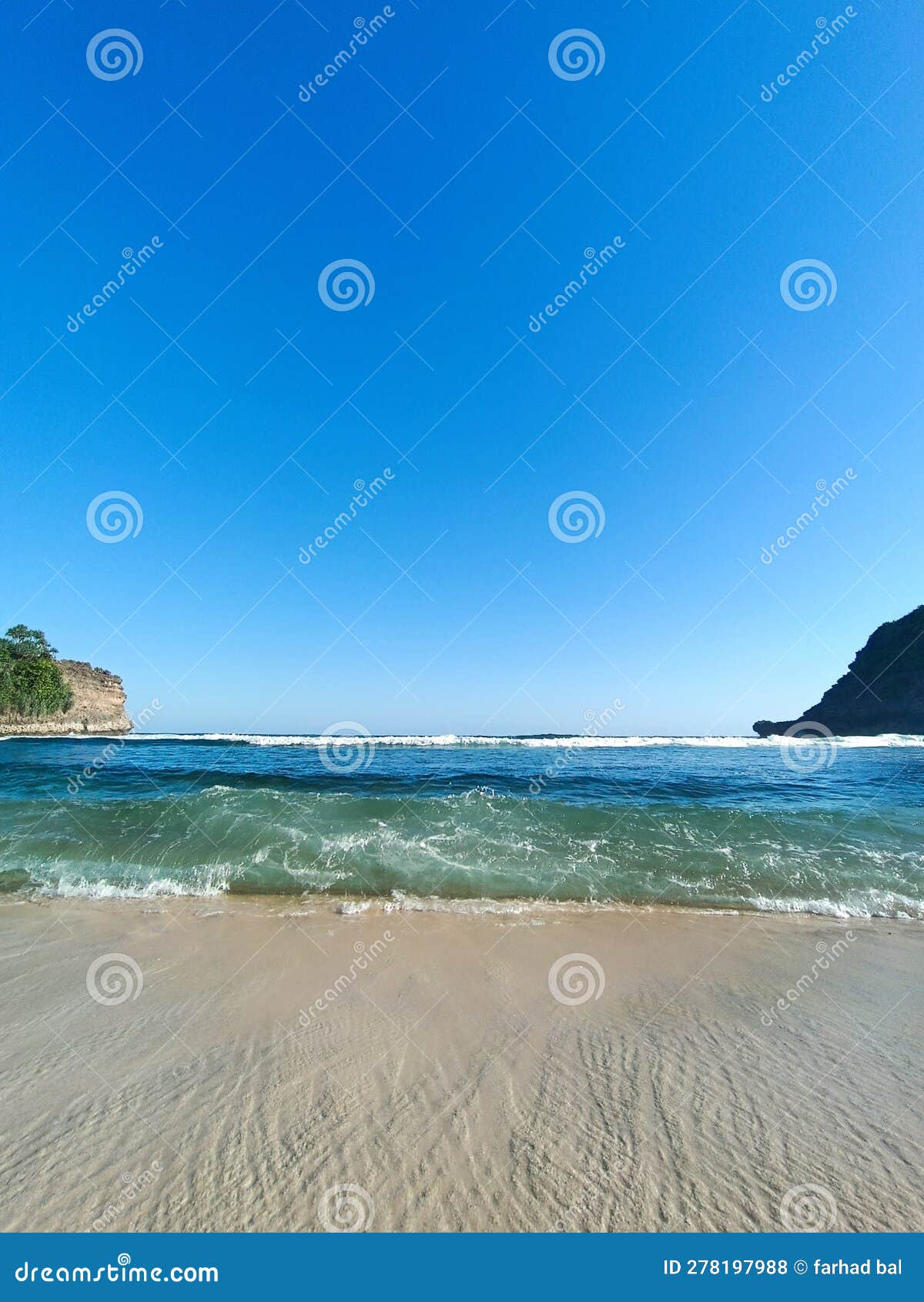 Playa De Ngudel En Java Indonesia Foto de archivo - Imagen de java ...